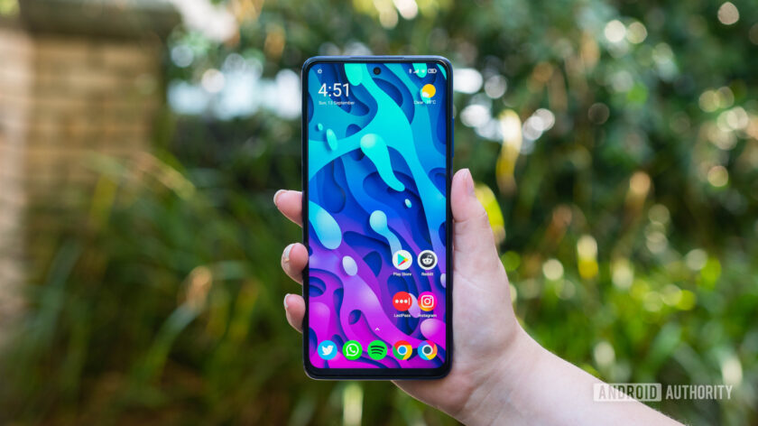 2020 was the year of the mid-range smartphone - Android Authority