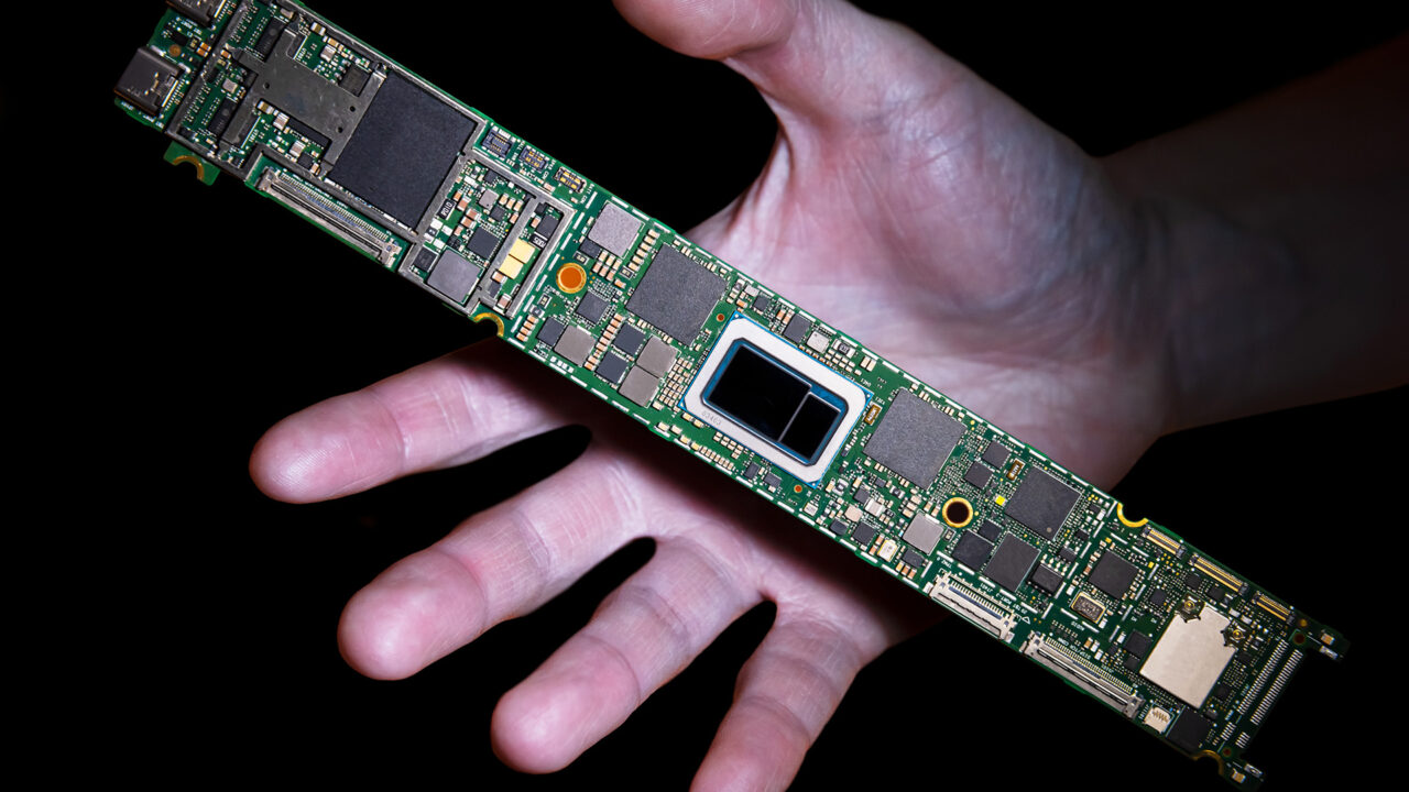 Intel's first 11th Gen Core processors fight AMD in thin-and-light ...