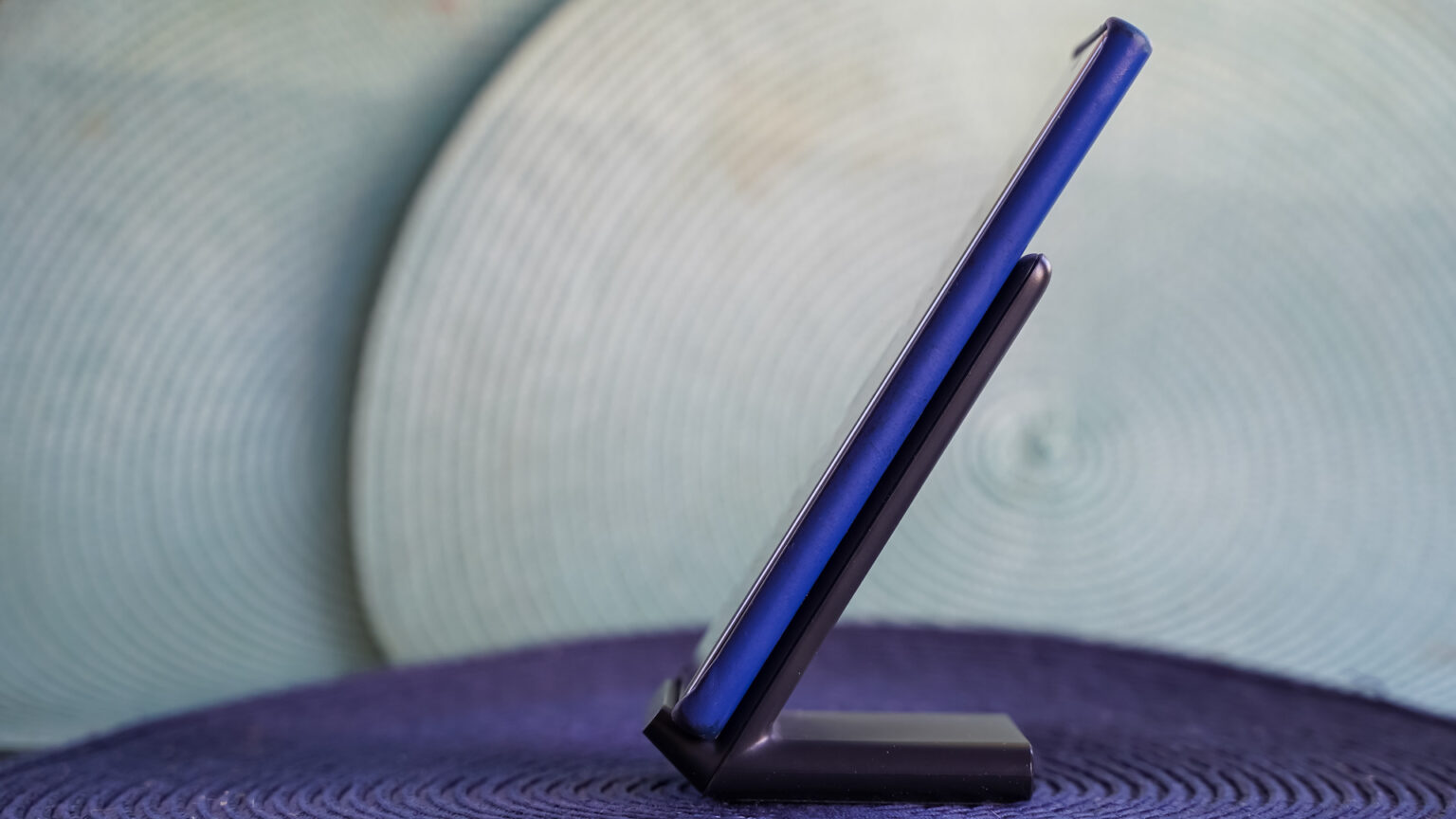 Anker PowerWave Stand review: A good stay-at-home option