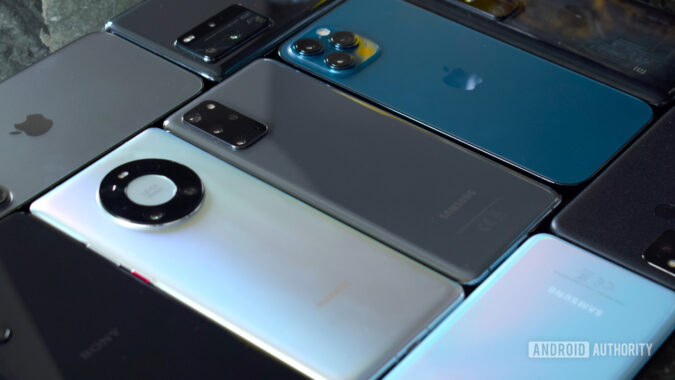 10 places where you can donate your old phone to charity