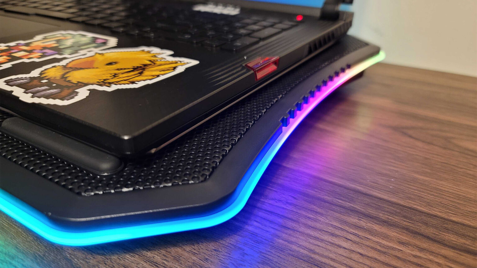 Thermaltake Massive 20 RGB review - Android Authority