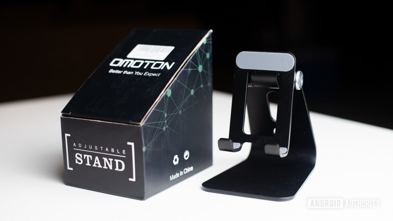 Omoton C3 Cell Phone Stand review: It also works for tablets?!