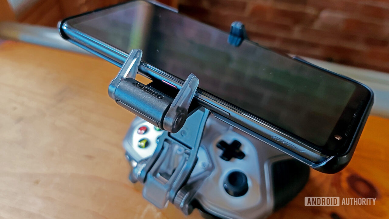 New OtterBox Gaming line includes Xbox controller phone clips