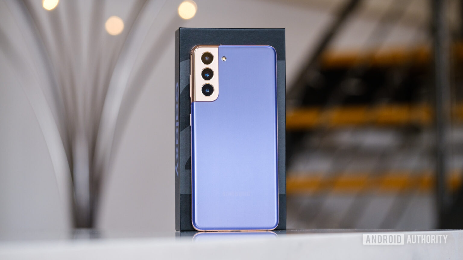 Samsung Galaxy S21 review: Its value is its strength - Android Authority