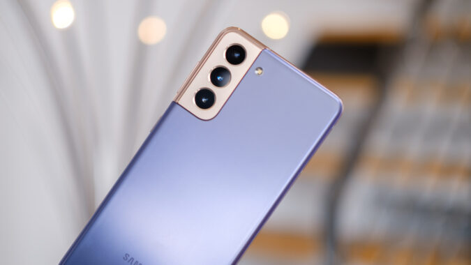 Samsung Galaxy S21 review: Its value is its strength - Android Authority