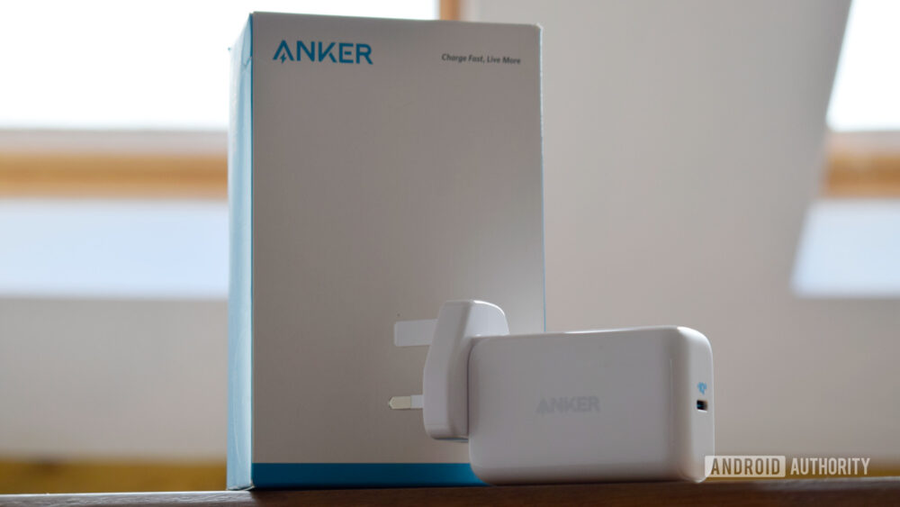Anker PowerPort III Pod review: 65W of juice for phones and laptops