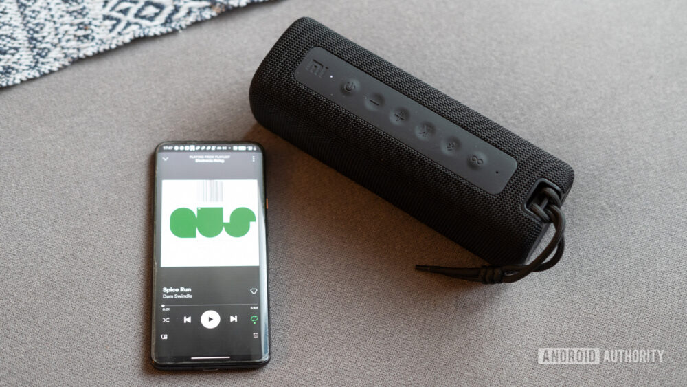 Xiaomi Mi Portable Bluetooth Speaker review: Boom for your buck