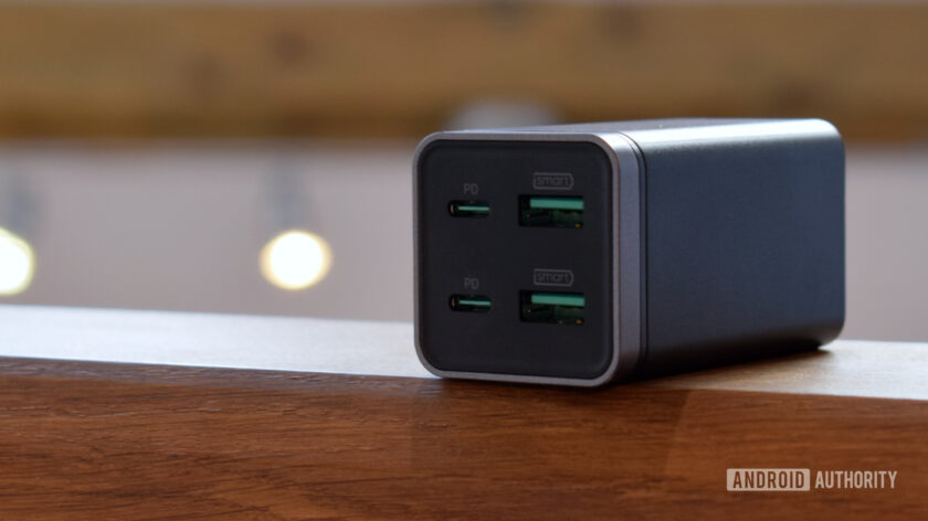 RavPower PD Pioneer 65W desktop charger review: Compact power