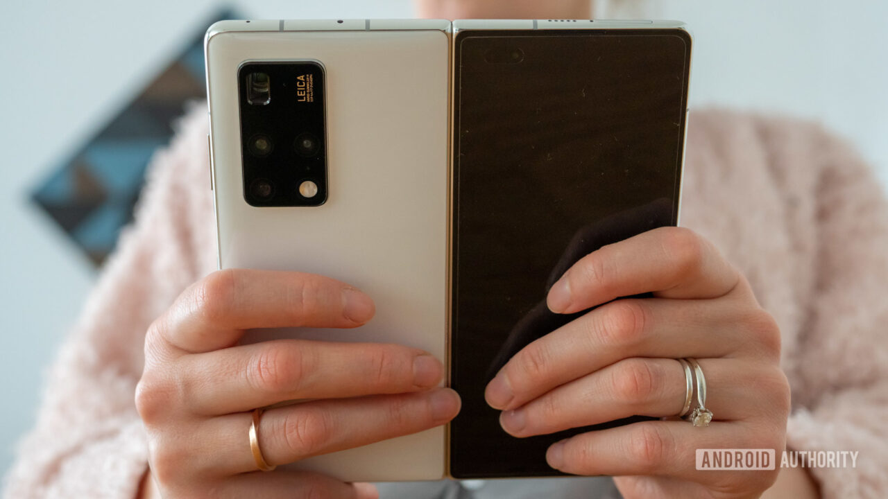 HUAWEI Mate X2 review: Tainted love - Android Authority