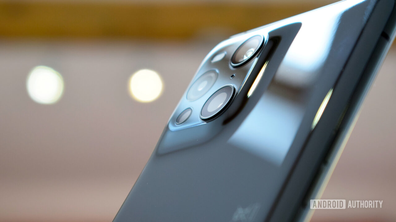 OPPO Find X3 Pro review: Form and function but not quite flawless