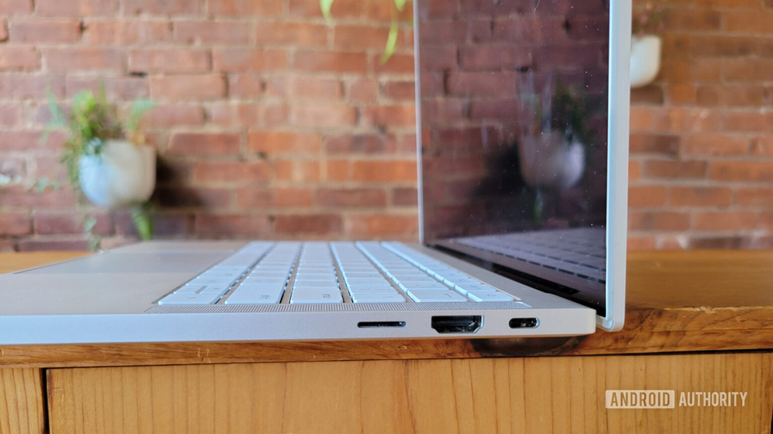 Razer Book 13 review: So close to greatness - Android Authority