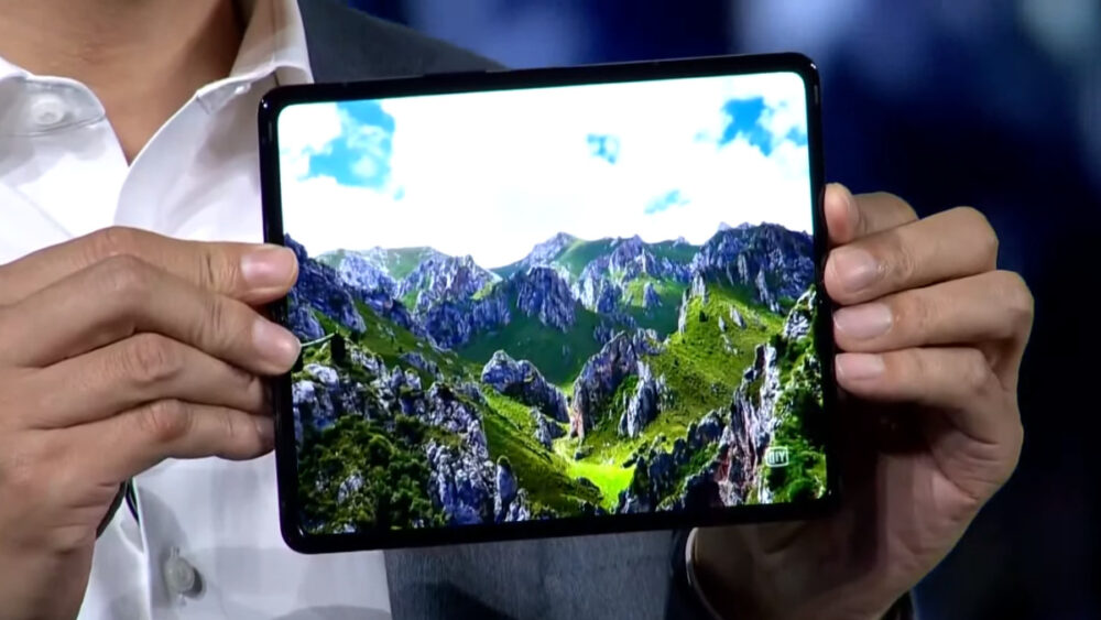 Brace yourself for a slew of foldable phones with ultra-thin glass