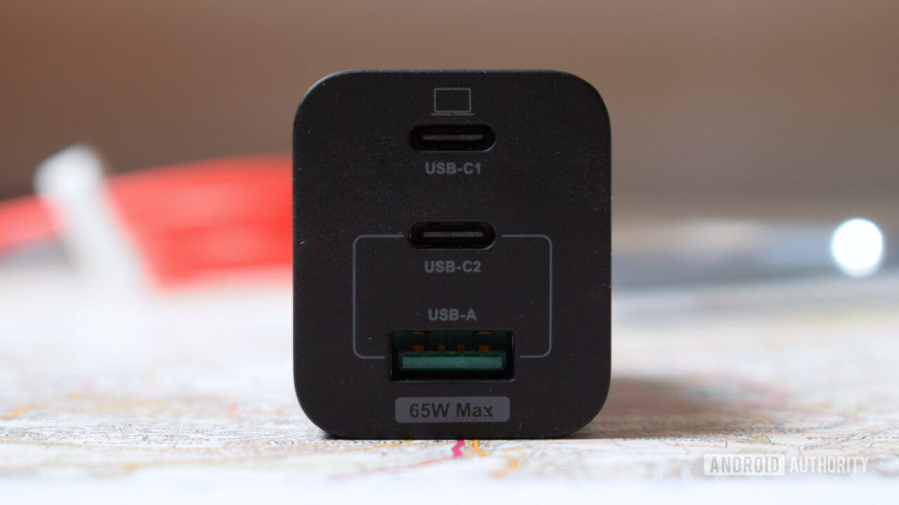 The best chargers to fast charge the Google Pixel 7 - Android Authority