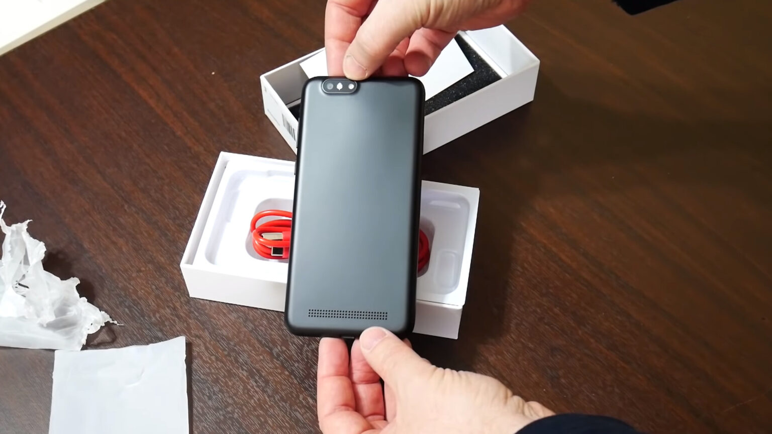 PINE64 PinePhone is a $150 Linux phone that breaks the mold