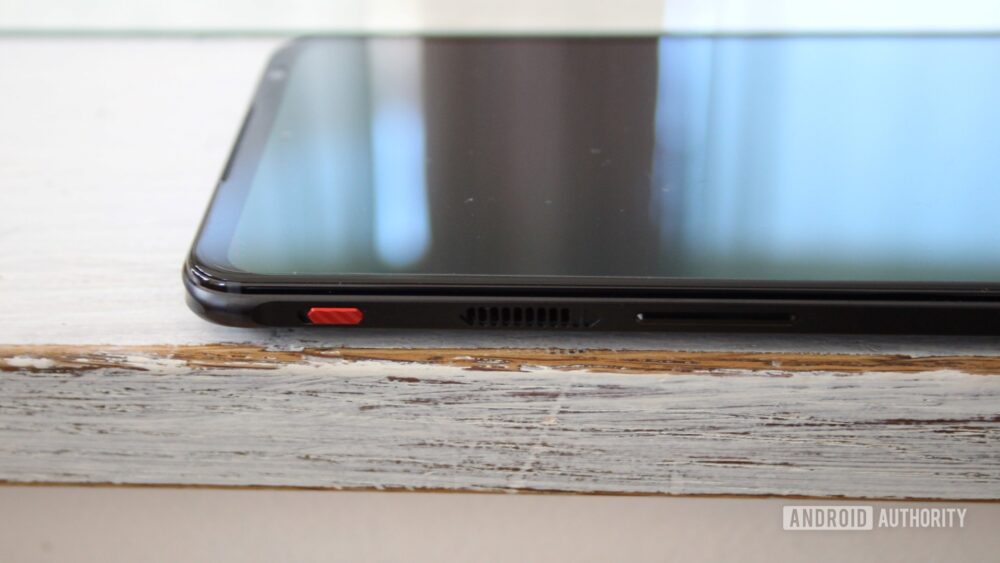 REDMAGIC 6 review: Great gaming hardware with challenging software