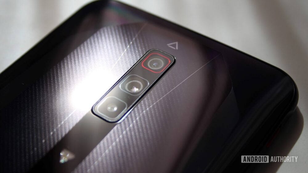 REDMAGIC 6 review: Great gaming hardware with challenging software