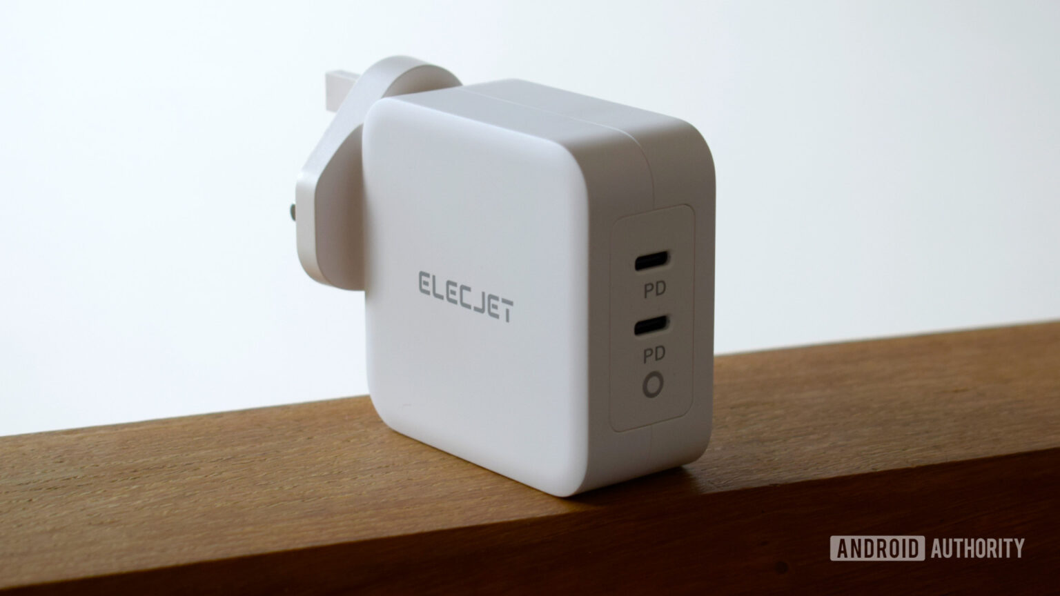 Elecjet 100W USB-C PD Power Adapter review: maximum power