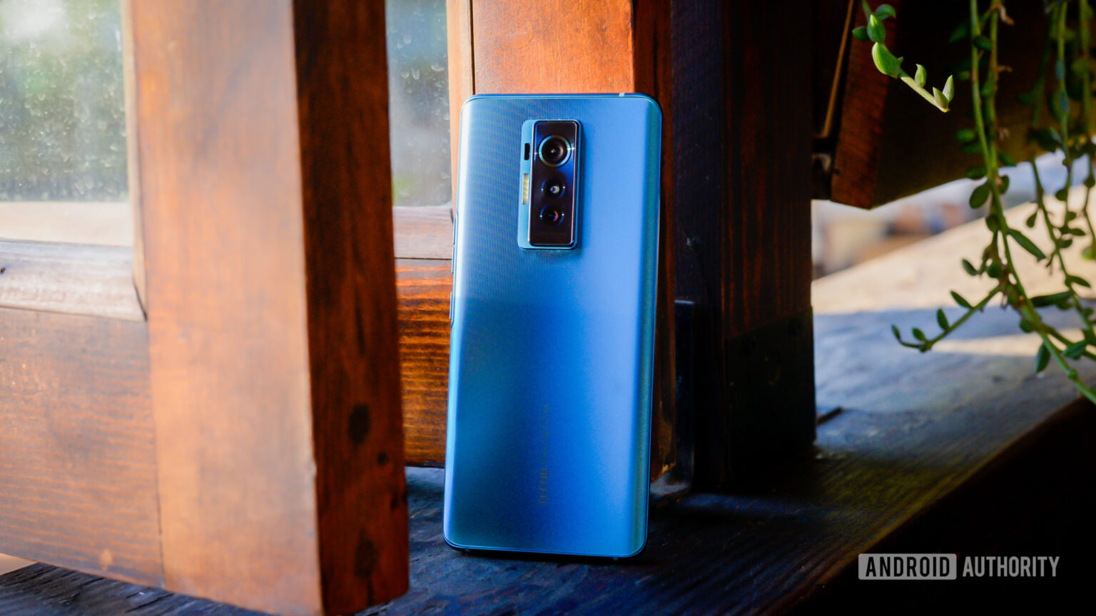 The PHANTOM X might just be a work of art - Android Authority