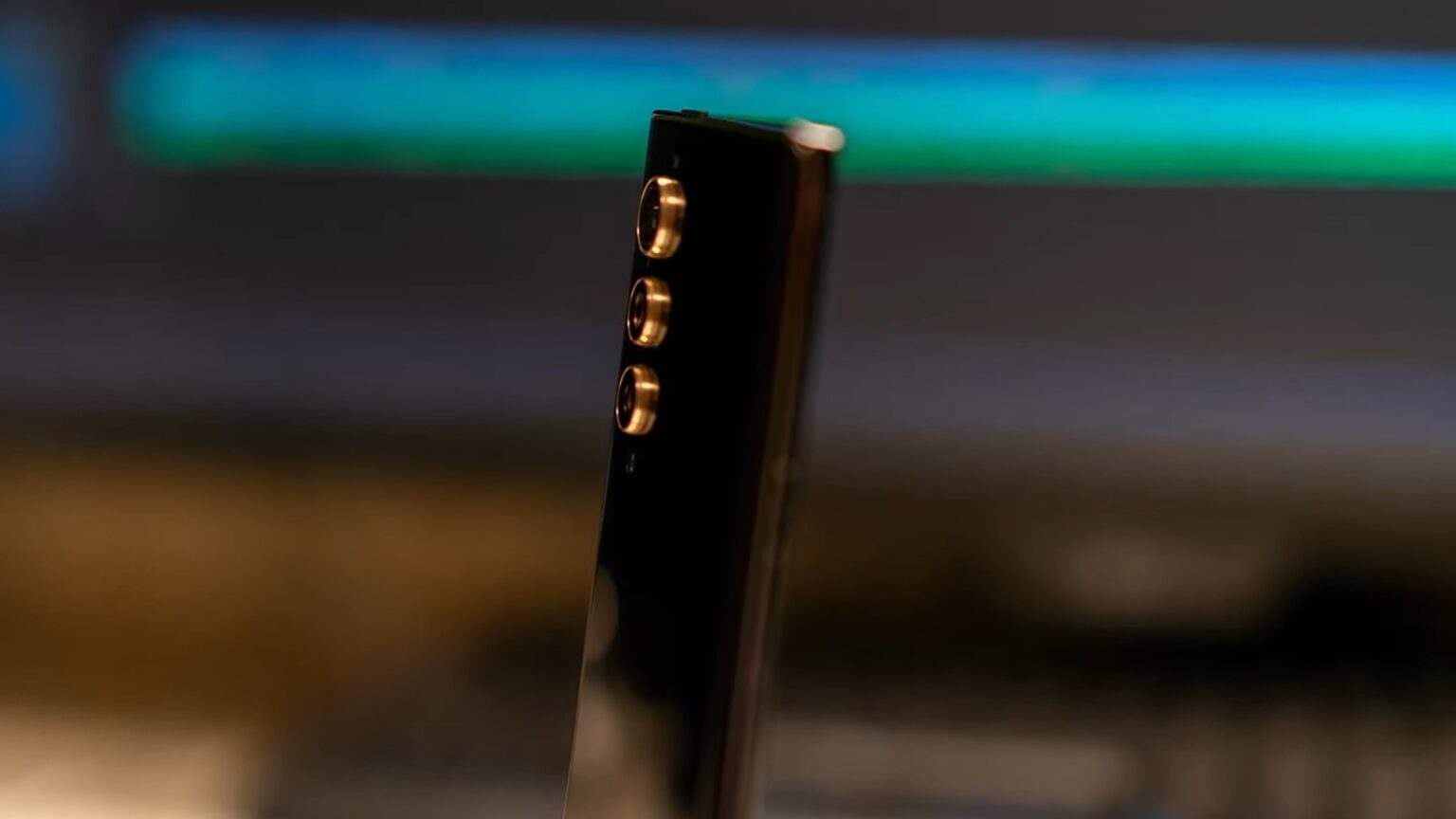 LG Velvet 2 Pro gets the full unboxing video treatment - Android Authority