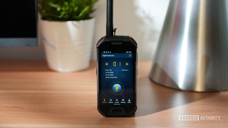 Unihertz Atom XL review: Walkie-talkie meets smartphone
