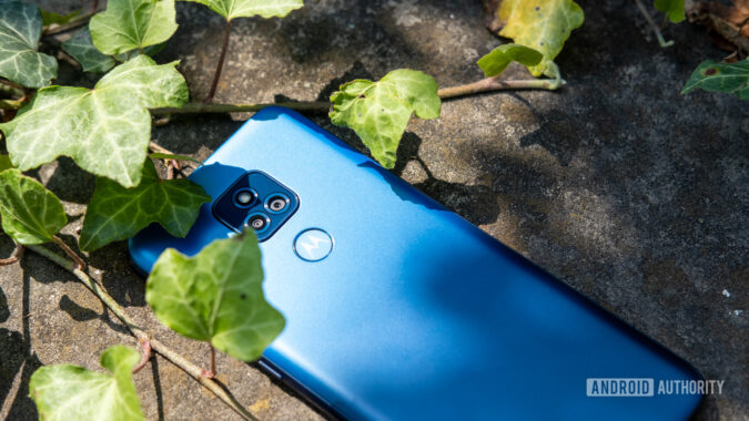 Motorola Moto G Play (2021) review: Near-stock Android at a low price