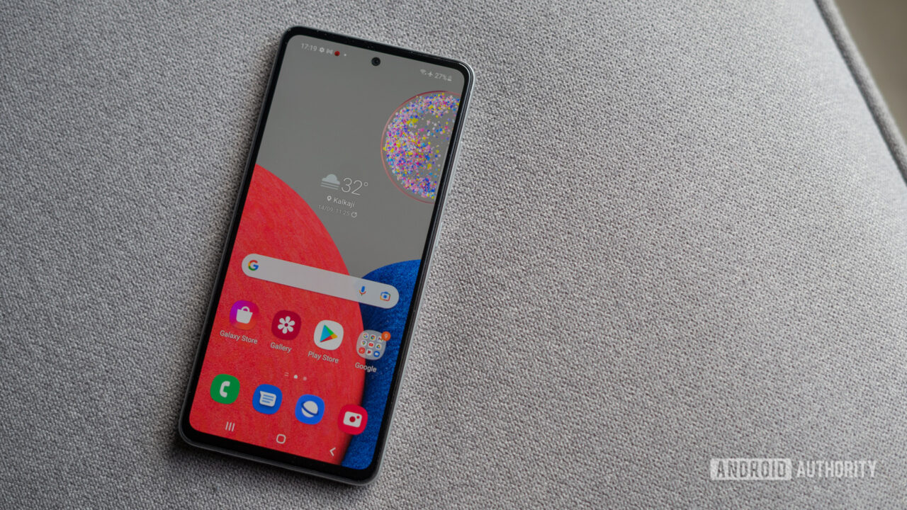Samsung Galaxy A52s 5G review: Jack of all trades - Android Authority
