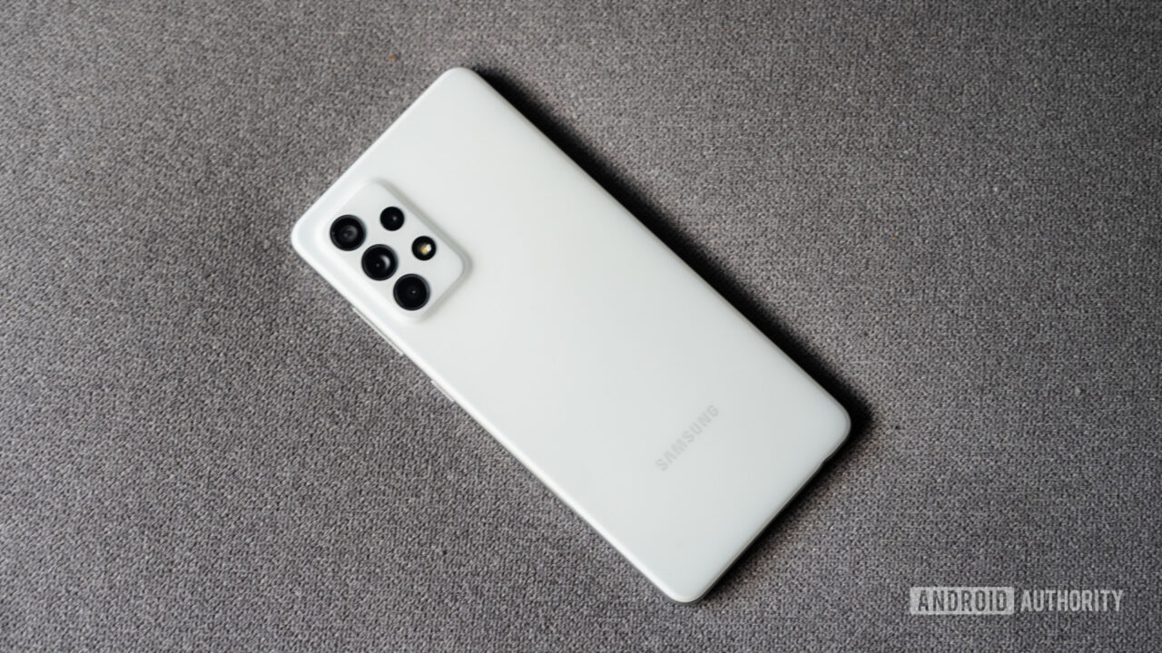 Samsung Galaxy A52s 5G review: Jack of all trades - Android Authority