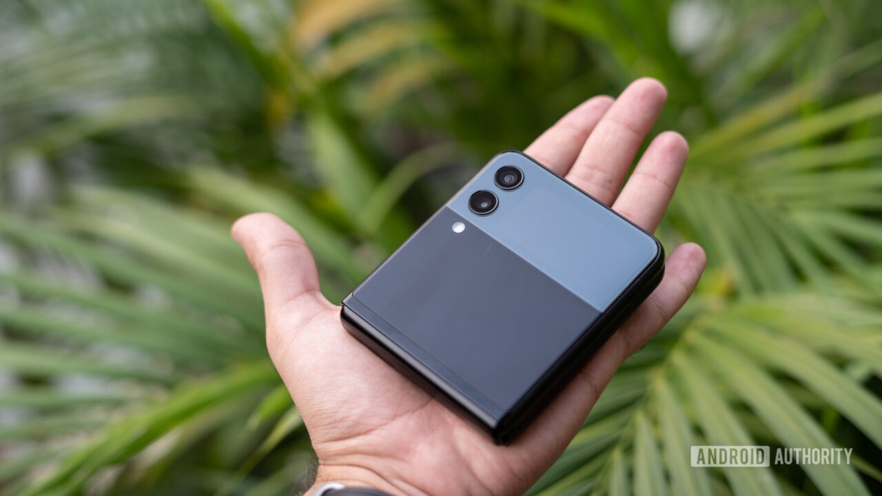 Samsung Galaxy Z Flip 3: Clamshells are the best foldables, fight me