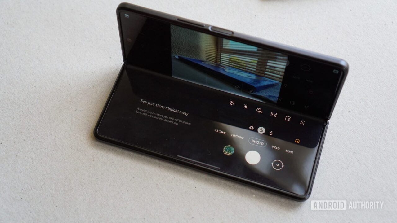 Samsung Galaxy Z Fold 4 battery capacity may disappoint - Android Authority