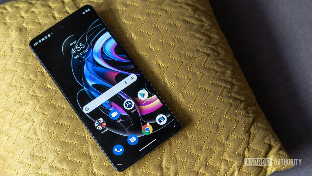Motorola Edge 20 Pro review: On the edge of success - Android Authority