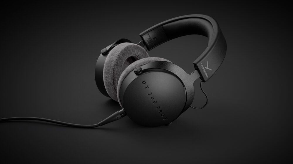 beyerdynamic DT 700 Pro X: New look, great sound - Android Authority