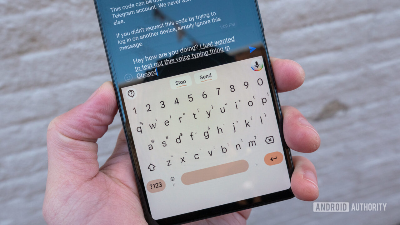How to add words to Android dictionary in easy steps - Android Authority