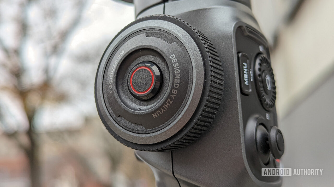 ZHIYUN Smooth 5 review: Way, way overpriced - Android Authority