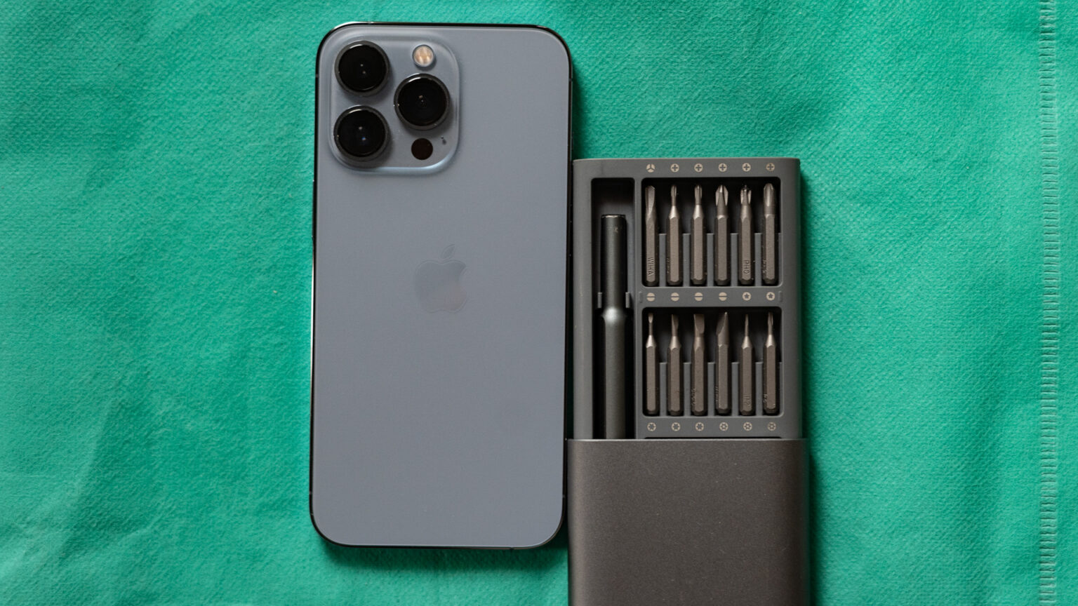 Apple finally supports used parts for iPhone repairs - Android Authority