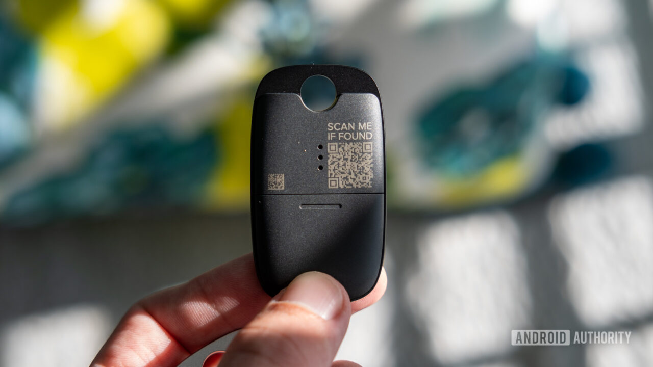 Tile Pro (2022) review: Bigger, but is it better? - Android Authority