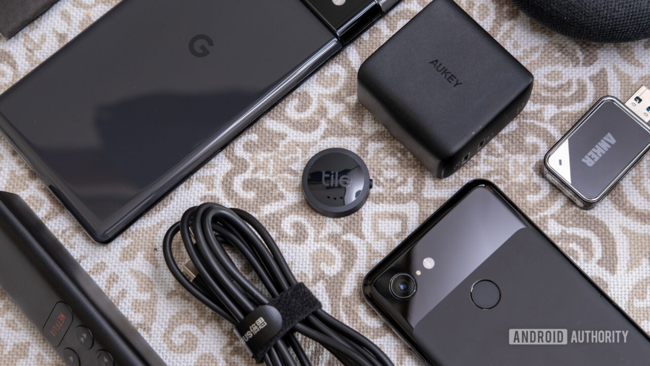 Tile Sticker (2022) review: A few sticking points - Android Authority