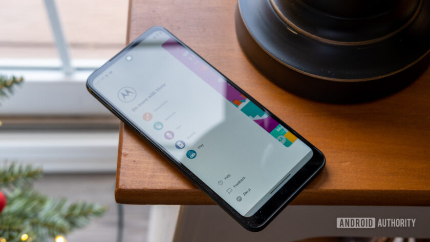 How to take screenshots on Motorola devices - Android Authority
