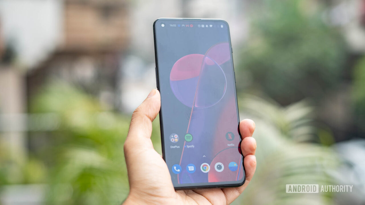 OnePlus 9RT hands-on impressions: Straight outta the parts pile