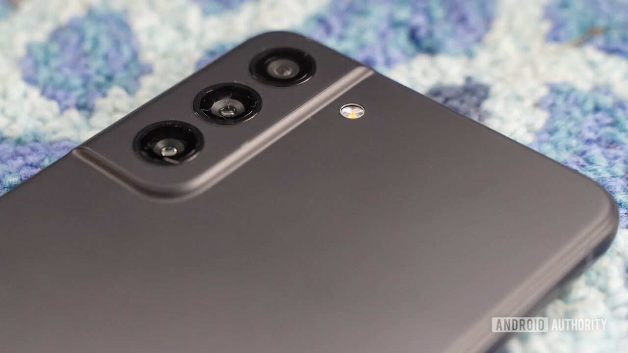 Camera zoom explained: How optical, digital, and hybrid zoom work