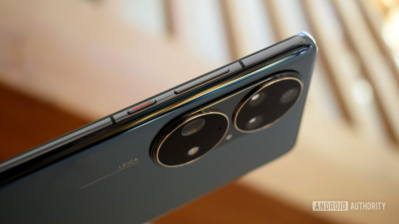 HUAWEI P50 Pro review: Curated hardware, callous software