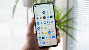 How to take screenshots on realme smartphones - Android Authority