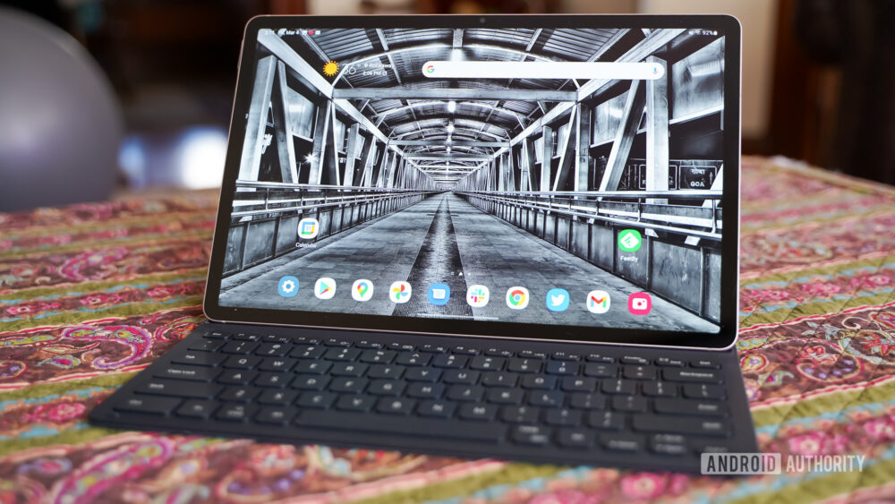 Google is making all the right moves with the Pixel Tablet - Android ...