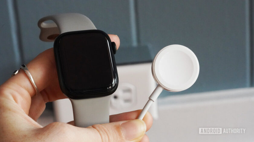 How to charge an Apple Watch, and other charging tips - Android Authority