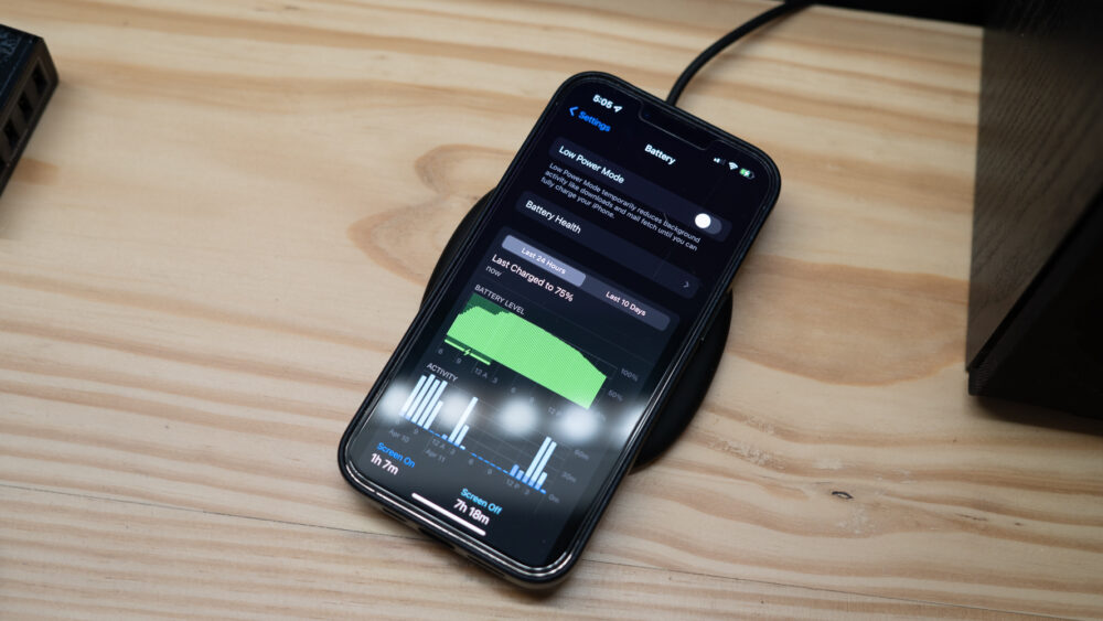 How do I enable wireless charging on my Android phone?