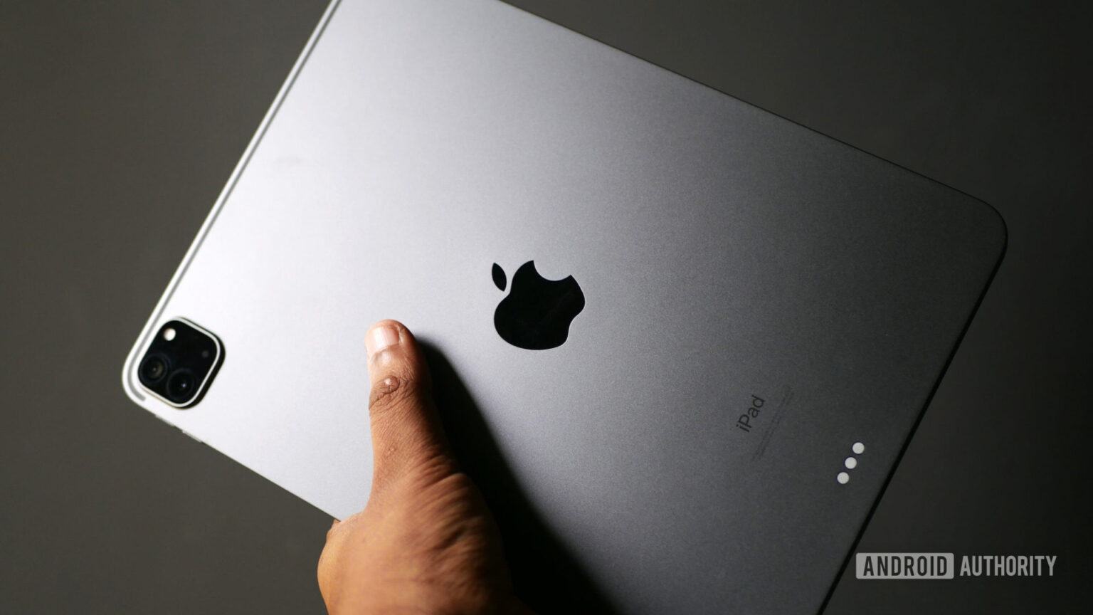 iPadOS 18 unavailable on iPad Pro M4 after bricking reports - Android ...