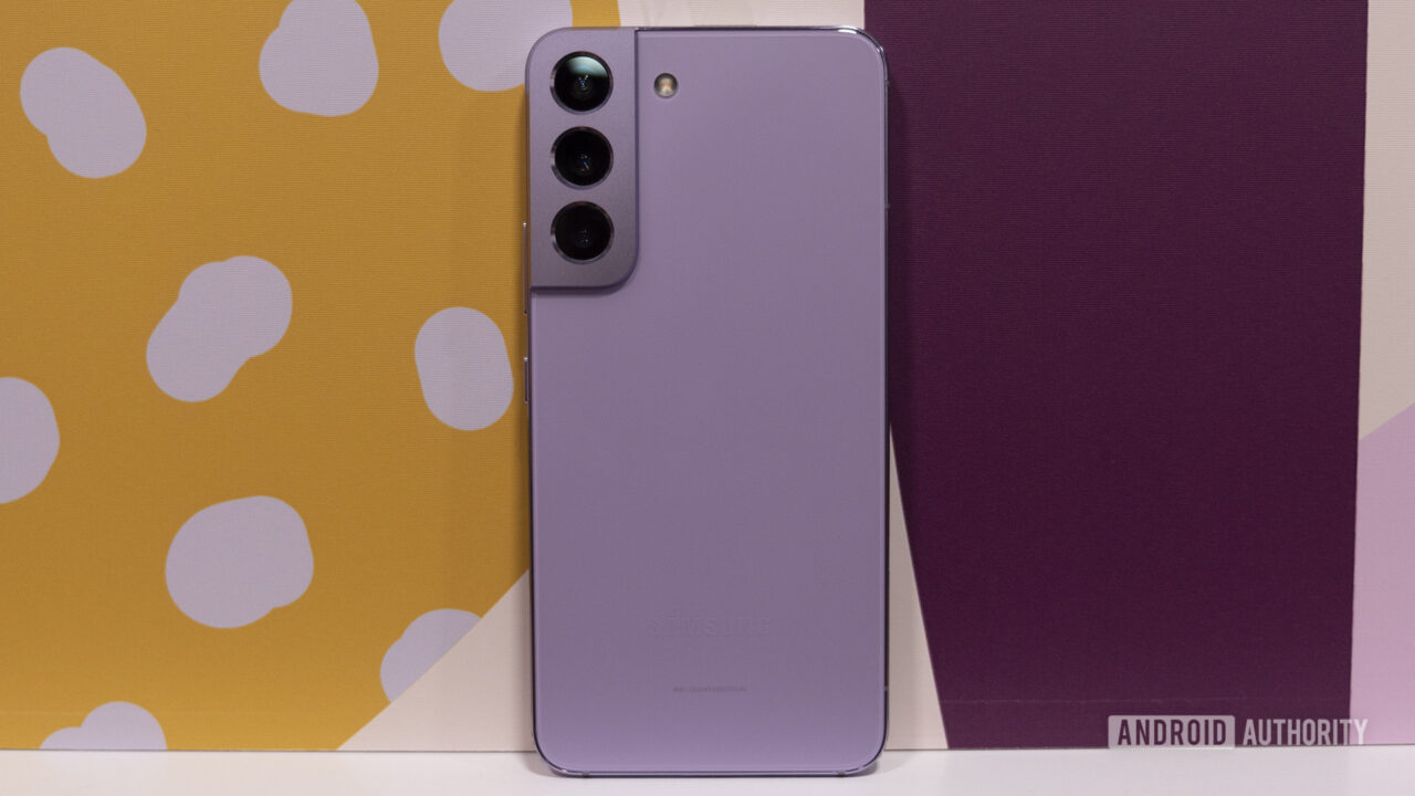 Here's the new Samsung Galaxy S22 color: Bora Purple - Android Authority