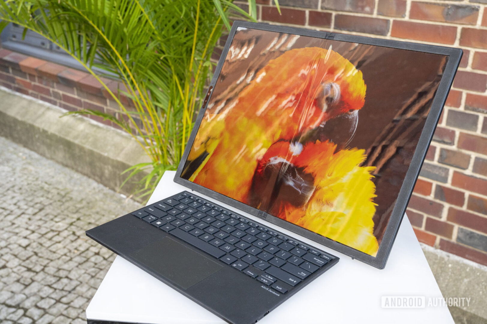 Foldable laptops make more sense than foldable phones - Android Authority