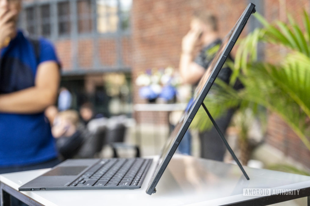 Asus Zenbook 17 Fold OLED hands-on: There’s real potential here ...