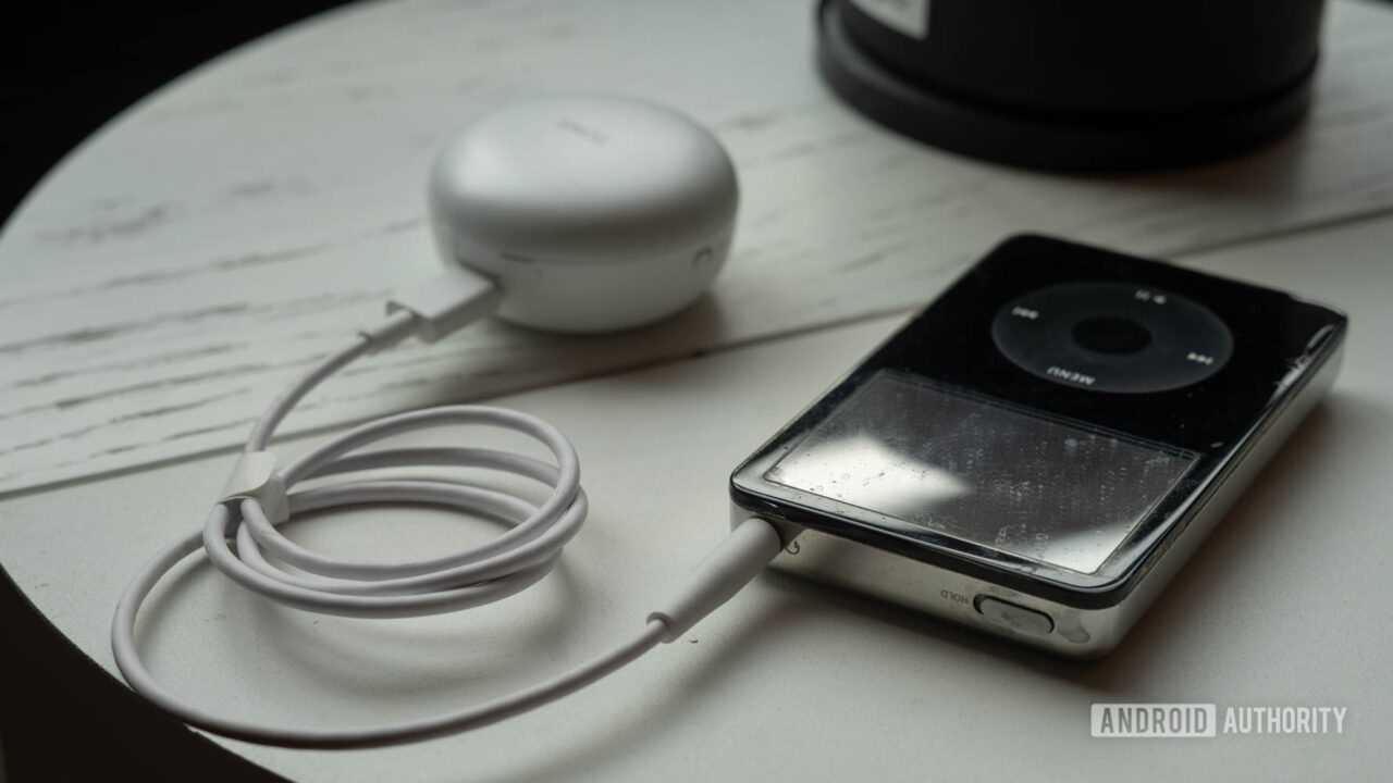 Turn that old iPod wireless with these ingenious earbuds