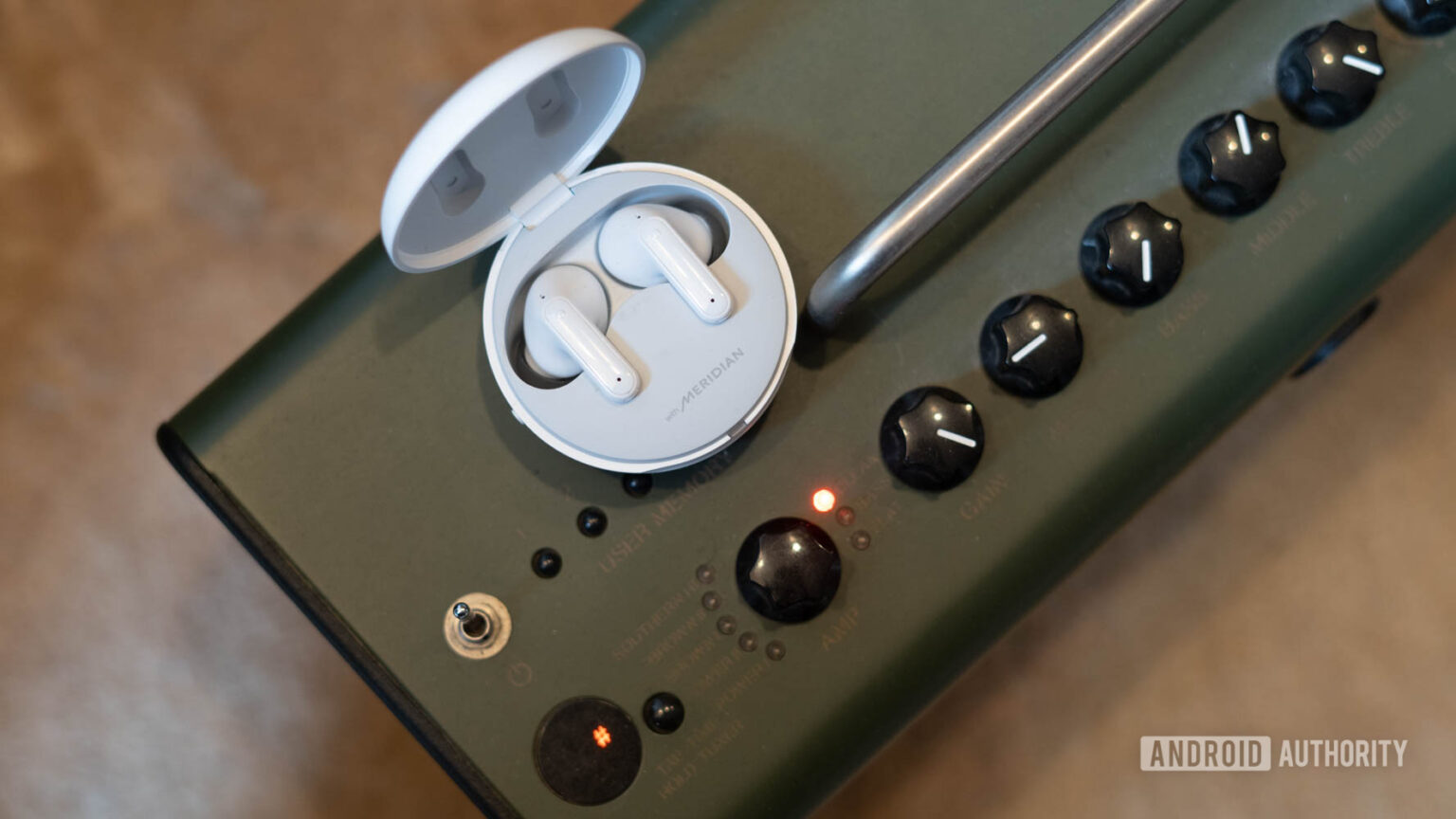 Turn that old iPod wireless with these ingenious earbuds